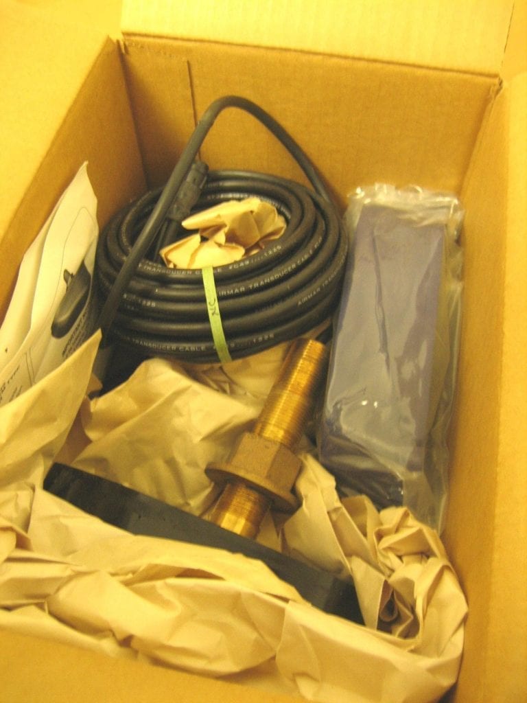 NEW & COMPLETE Apelco 560 - M78870 Thru-Hull Forward Looking Transducer ...