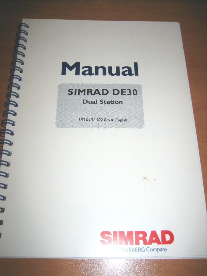Simrad DE30 Dual Station Manual - Max Marine Electronics