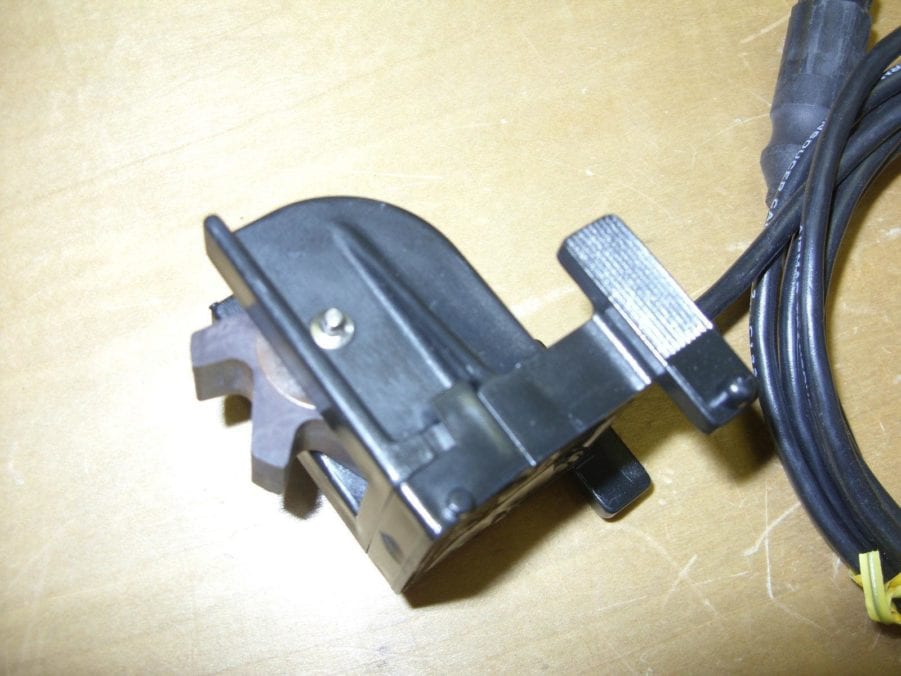 Airmar Water Speed Sensor for Transom Mount Tranducers w/5M Pin Male ...