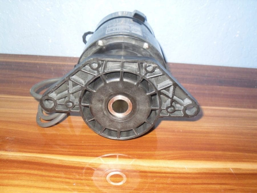 Lewmar 89300137 Mamba Steering System 1/4 HP 12V Autopilot Drive - NEW ...