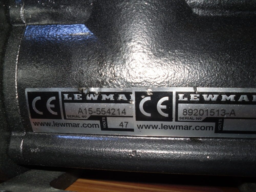 Lewmar 89201513 Mamba BH10 3 Way Bevelbox with AP Autopilot Flange ...