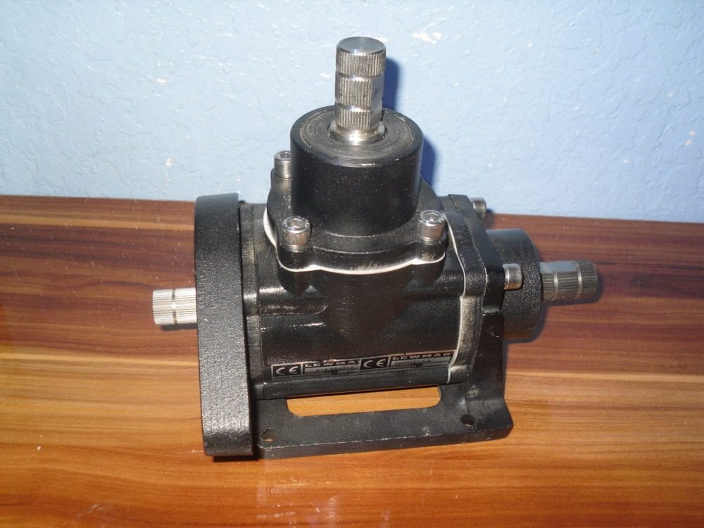 Lewmar 89201513 Mamba BH10 3 Way Bevelbox with AP Autopilot Flange ...