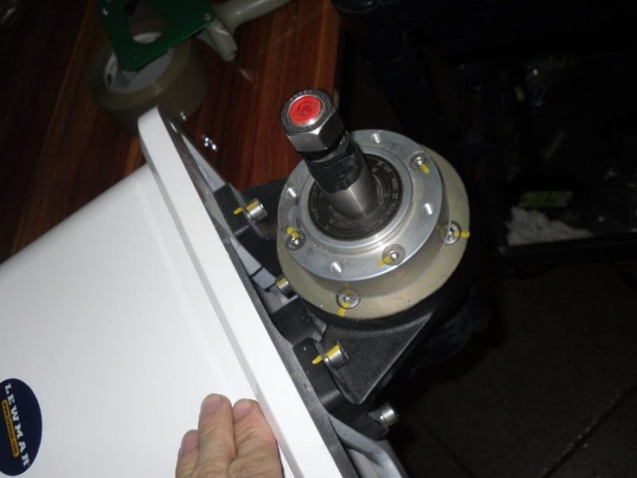 Lewmar 89900050 Mamba Reliant BH10 Pedestal and Steering Bevelhead with ...