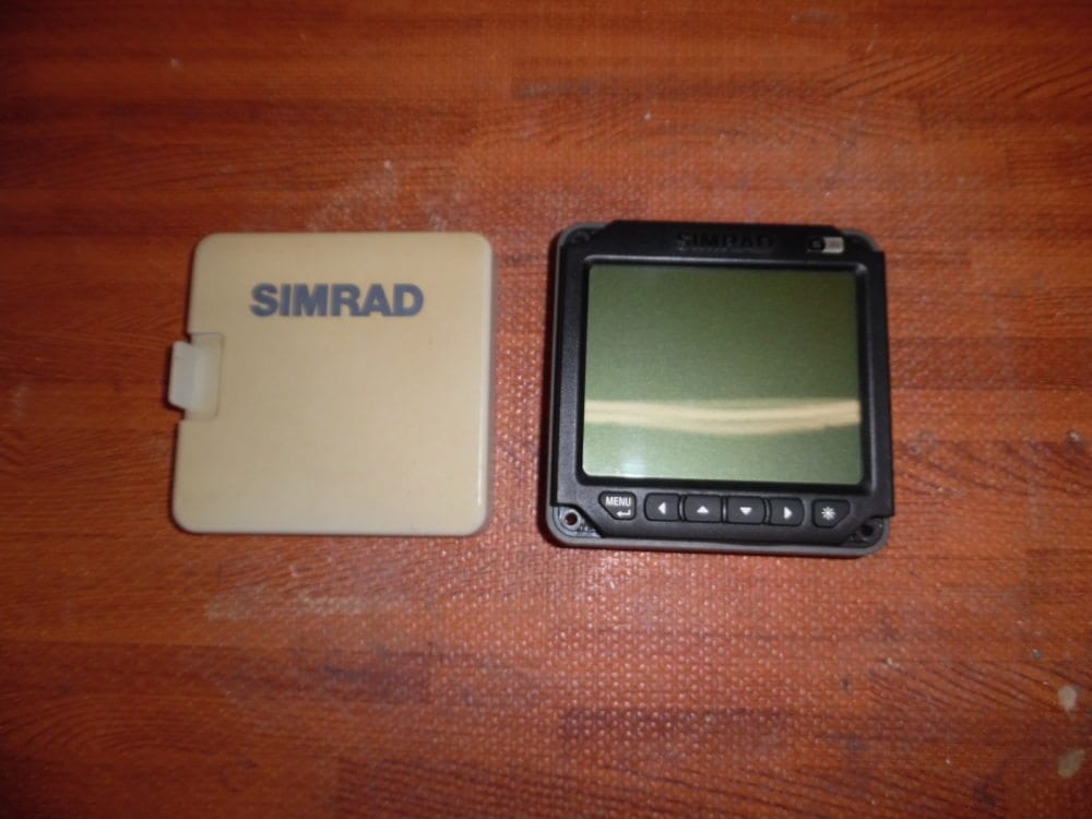 Simrad IS20 COMBI Display W/ Suncover - OK Condition 90 Day Warr 22098784 - Max Marine Electronics