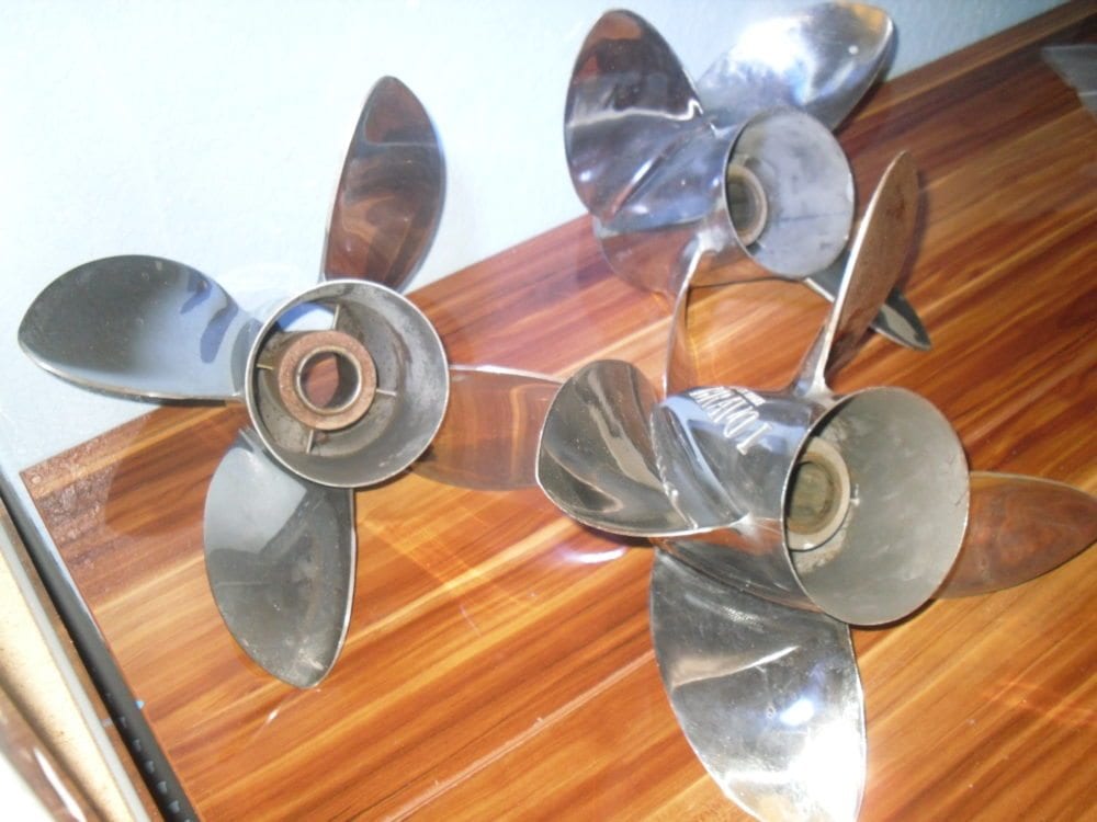 Mercury Bravo 1 One TRIPLE SET 32p Props Propellers Left Right Counter ...