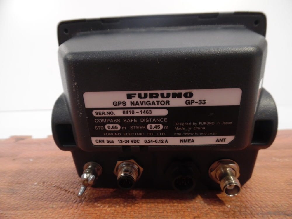 Furuno GP-33 GPS/WAAS Navigator with 4.3" Color LCD- Great Con'd w ...