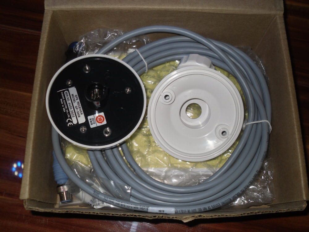 Furuno GP330B GPS Receiver Antenna NEW & COMPLETE in Box - Max Marine ...