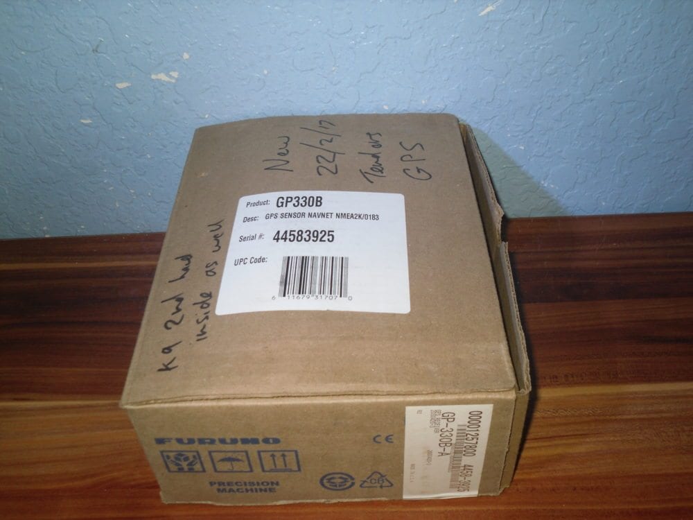 Furuno GP330B GPS Receiver Antenna NEW & COMPLETE in Box - Max Marine ...
