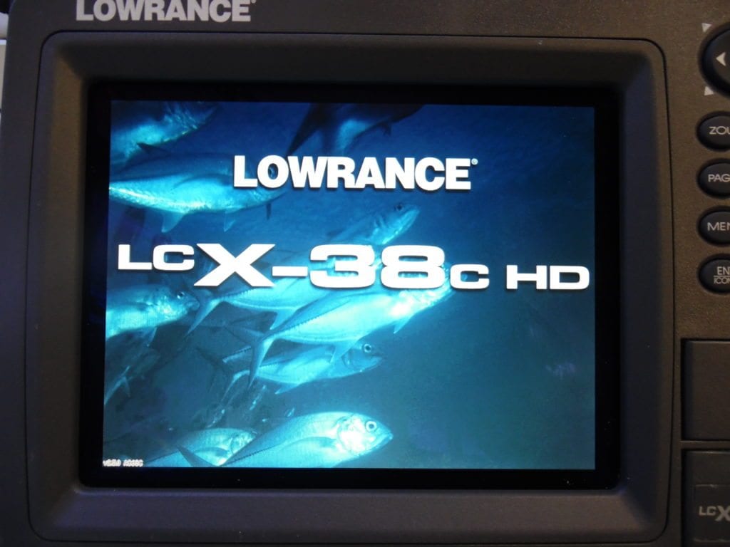 Lowrance LCX-38C HD Chartplotter/FishFinder/GPS Head Unit Display - Max ...