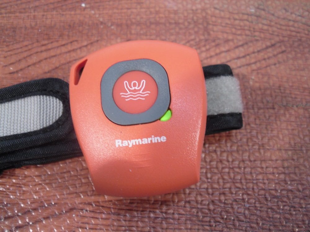 Raymarine Lifetag TAG ONLY - WORKING CONDITION *NEW BATTERY* - E15026 ...