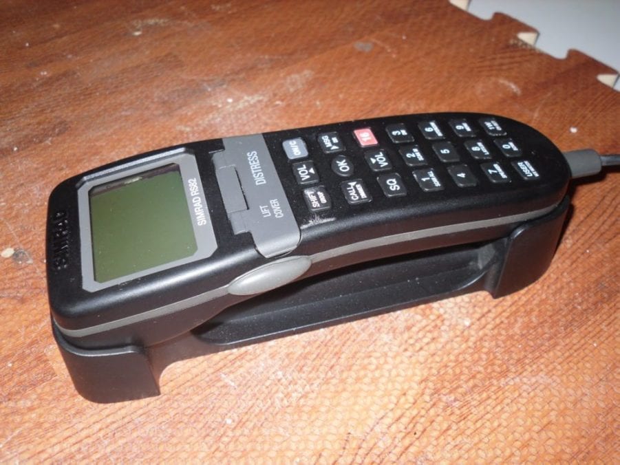 SIMRAD RS87 RS82 Marine VHF Radio Handset & Cradle - MIC CORD OK! - Max ...