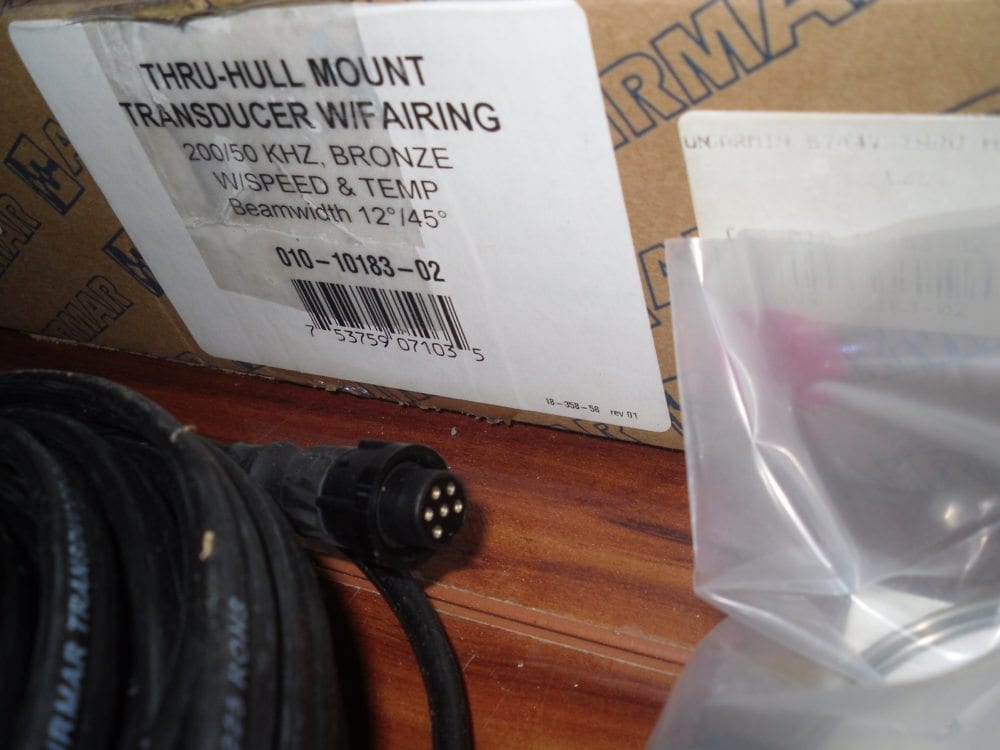 Garmin B744V 6 Pin Thru Hull Transducer 50/200KHZ W/ Speed & Temp NEW ...