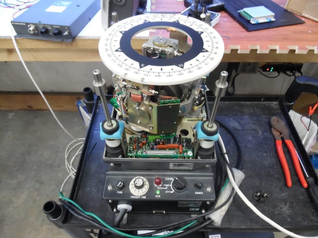 Simrad Robertson RGC50 Gyrocompass Great Working Condition 24v DC Bench ...