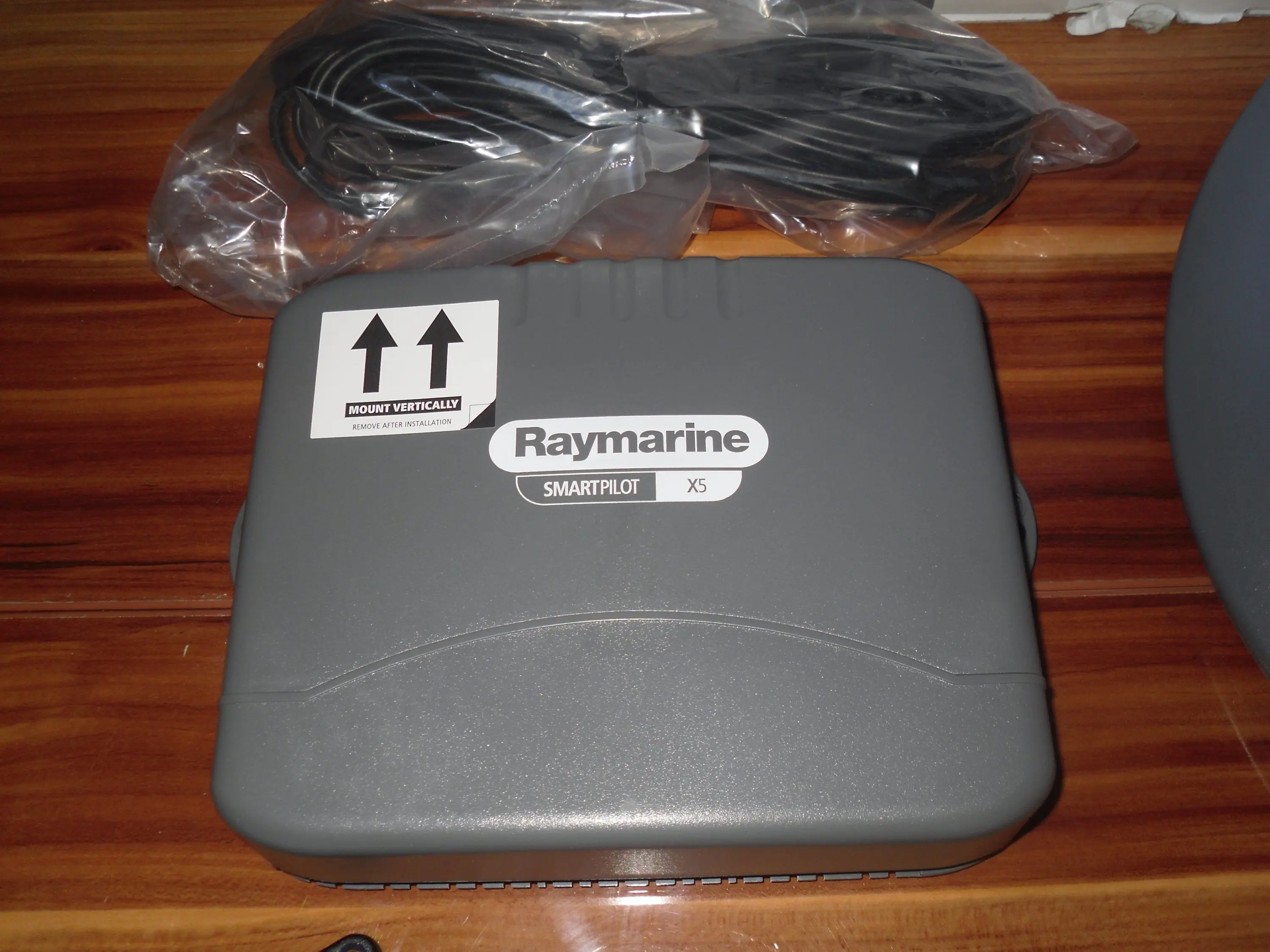 Raymarine SAILBOAT AUTOPILOT MINUS DISPLAY - Smartpilot X-5 Wheel Pilot ...