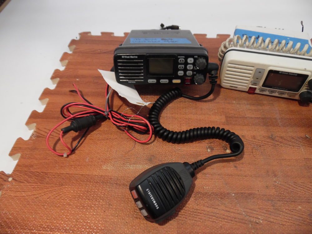 West Marine VHF 550B 580 LOT OF 2 VHF Radios - PARTS ONLY - NO RETURNS ...
