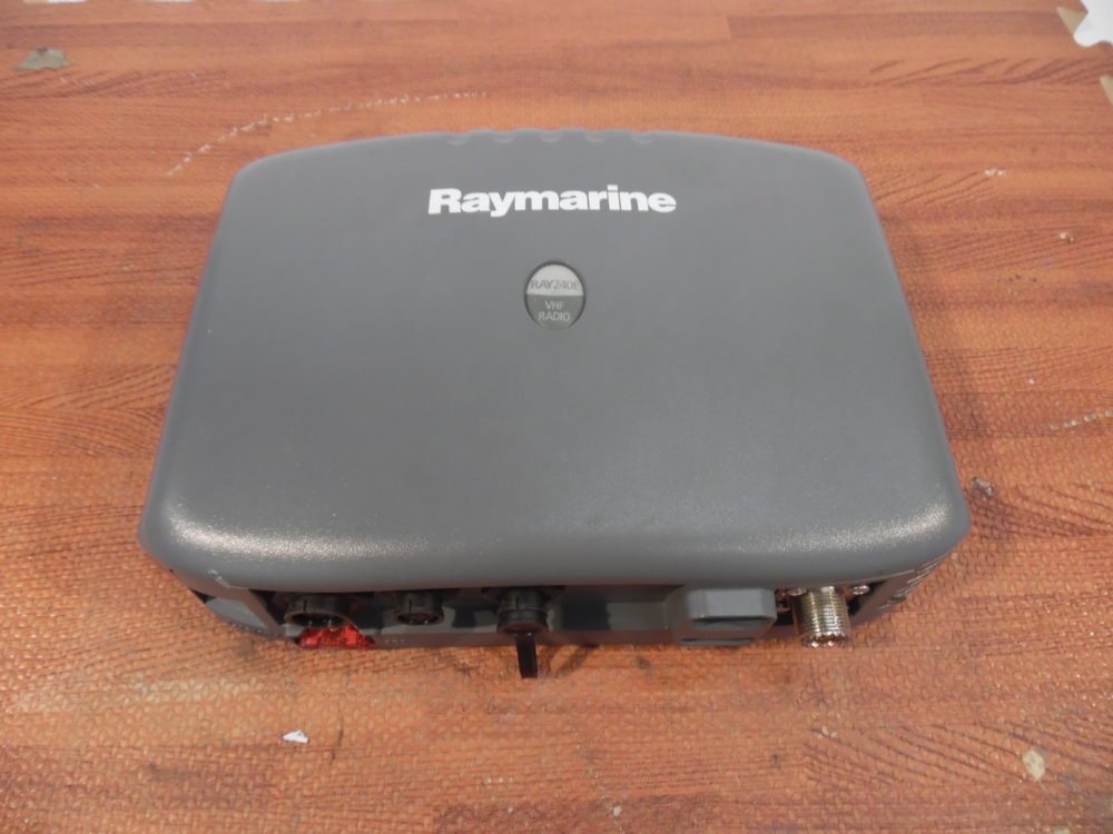 Raymarine RAY240E European VHF - E42002 - Good Condition - Max Marine ...