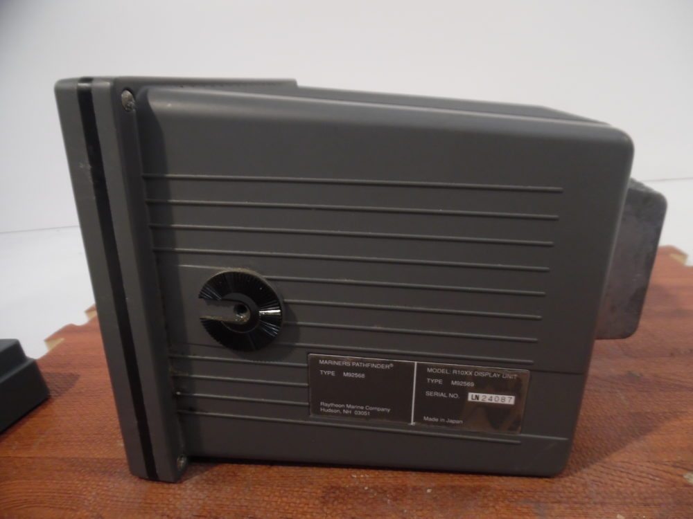 Raytheon R10xx Raster Scan Radar CRT DISPLAY Only - M92569 - Max Marine ...
