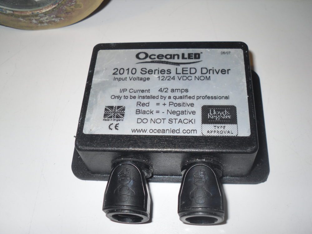Ocean LED 2010 COMPLETE Flush Mount Underwater Light - WHITE - 1 of 3 ...