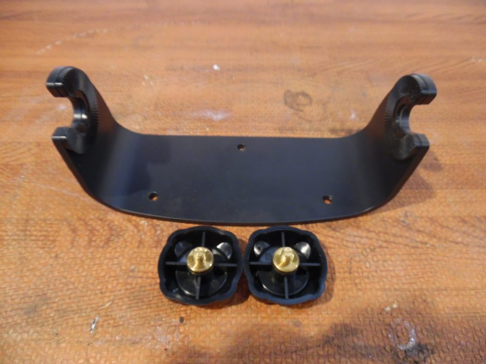Raymarine Ray 49 & 49E VHF Radio Mounting Bracket & Knobs - Good ...