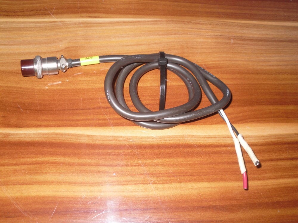 Raymarine A80190 AIS Splitter 100 - NEW OLD STOCK - Max Marine Electronics