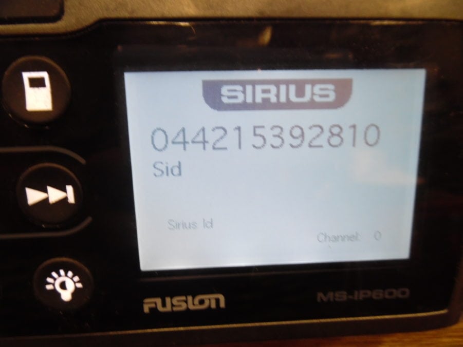 Fusion MS-IP600 Marine Stereo Head Unit - TESTED & FULLY WORKING - Max ...