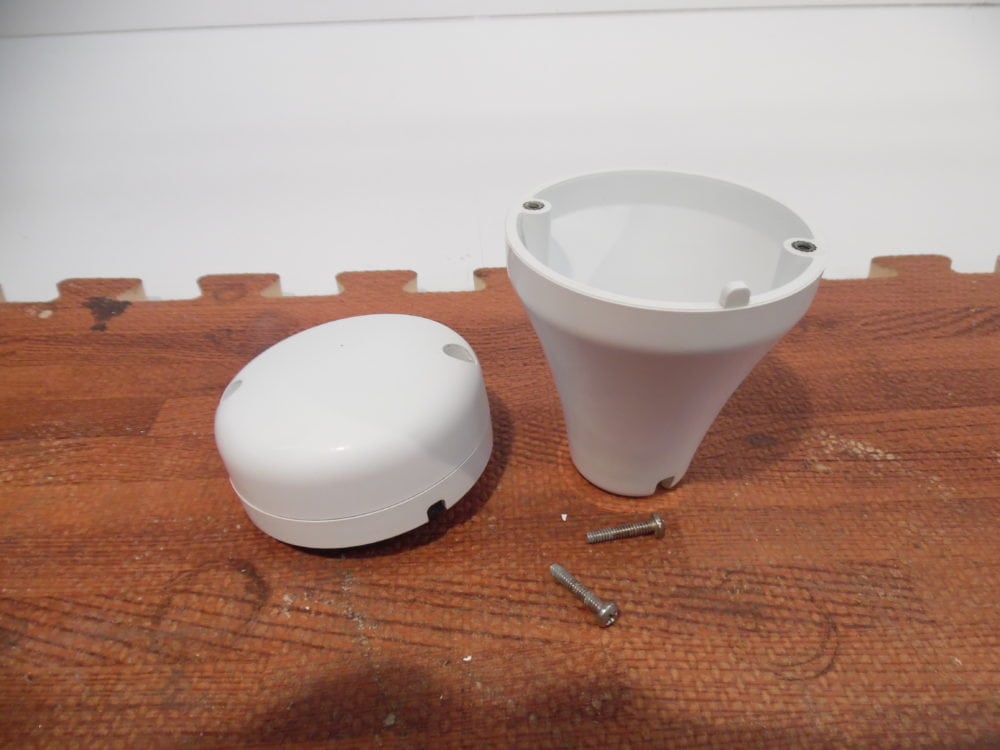 Simrad GS-15 GPS Antenna w/ Base and Simnet to NMEA2000 Cable - Good ...