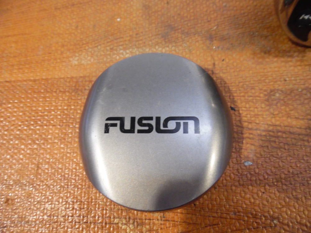 Fusion MS-WR600 Marine Wired Remote Unit -TESTED & WORKING PERFECTLY ...