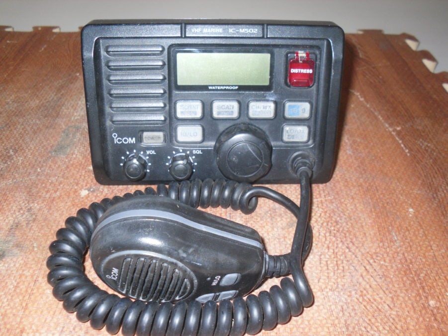 Icom IC-M502 Marine VHF Radio Transceiver w/ Microphone - Fully Tested ...