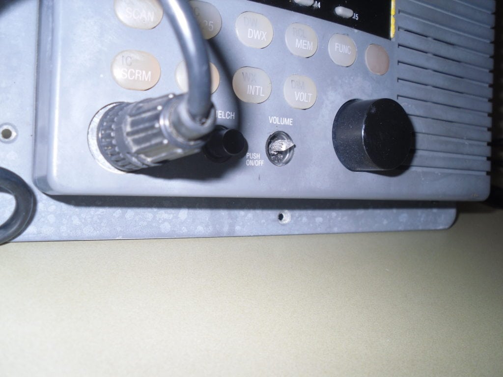 Raytheon Ray202 VHF Hailer w/ Microphone Marine Radio - Tested - Max ...