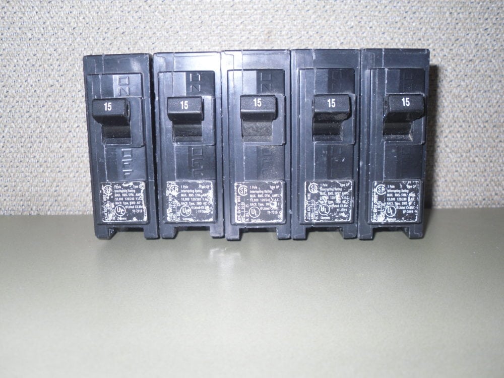 Siemens Q115 Single-Pole Type 15 Amp QP Circuit Breaker - LOT of 5 ...