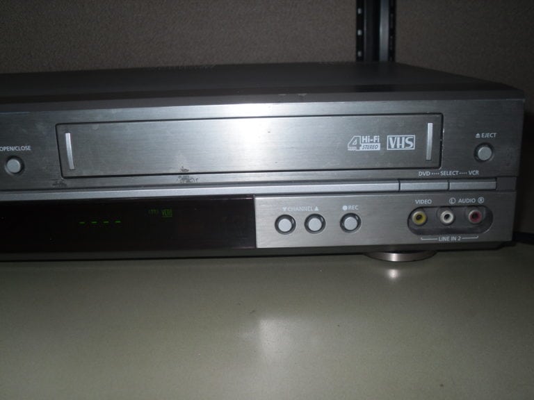 Samsung DVD-V2000 DVD VHS Dual Deck Video Player Recorder - Max Marine ...