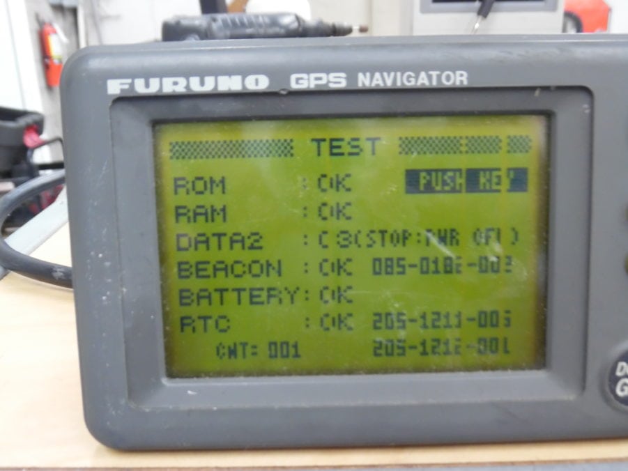 Furuno GP-36 DGPS GPS/WAAS Navigator Display - Few Lines in Screen ...