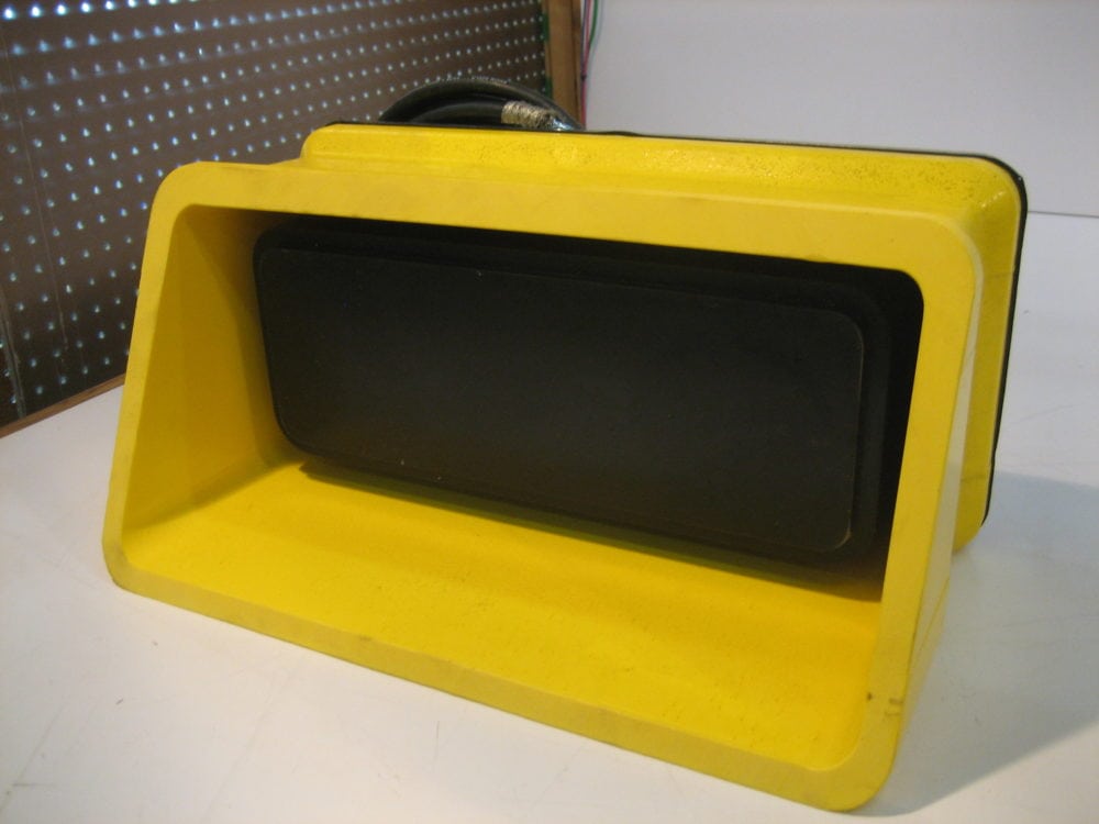 Airmar R199 2kw 50/200 Dual Line Non-Diplexed In-Hull Transducer for ...