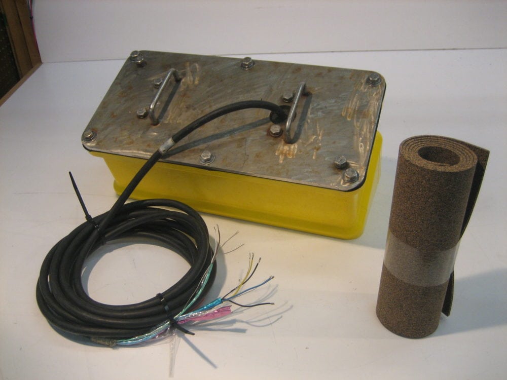 Airmar R199 2kw 50/200 Dual Line Non-Diplexed In-Hull Transducer for ...