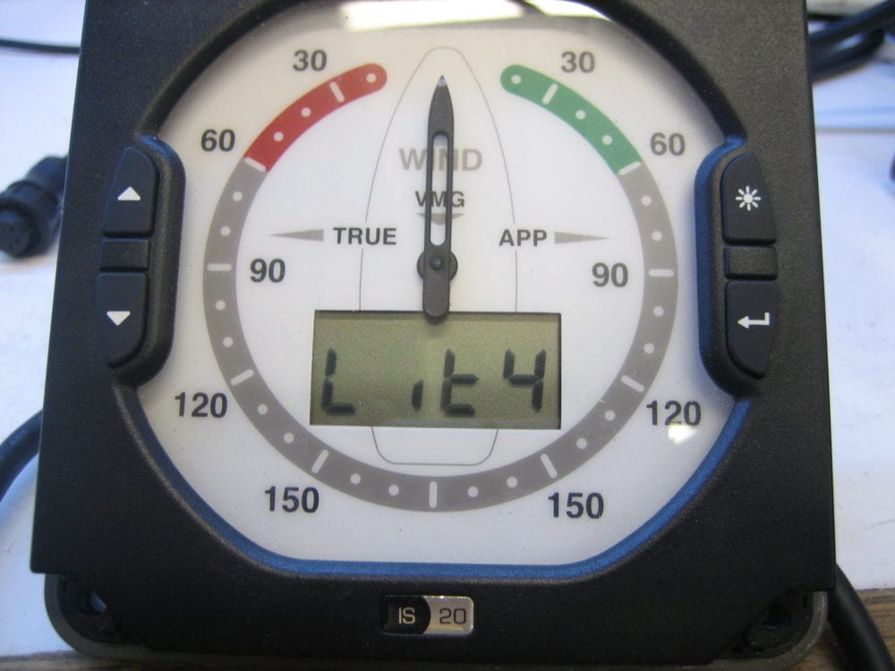 Simrad IS20 Wind Display Powers On, Simnet OK, Arrow Sometimes Off ...