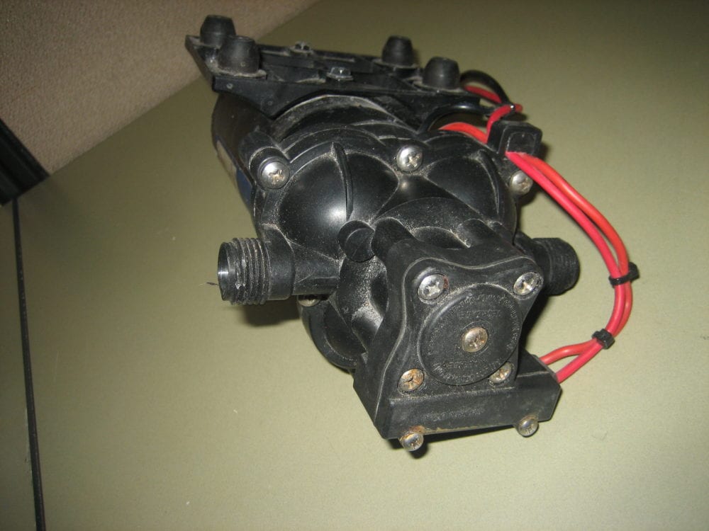 SHURflo 2088-732-234 Pro Blaster Marine Water Pump - 12V - TESTED - Max ...