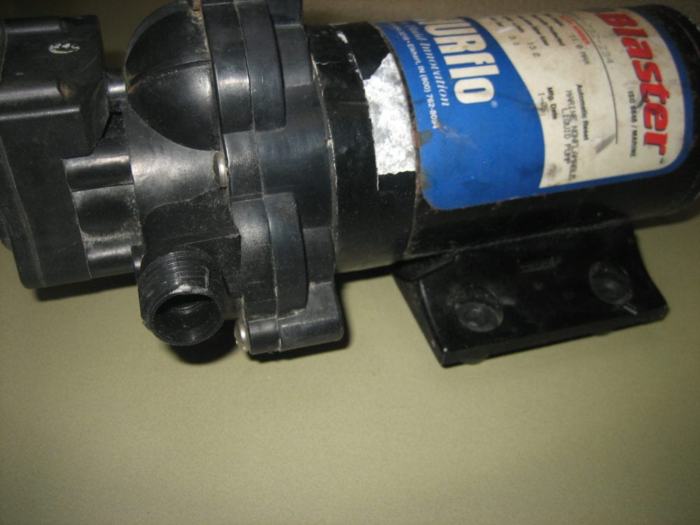 SHURflo 2088-732-234 Pro Blaster Marine Water Pump - 12V - TESTED - Max ...