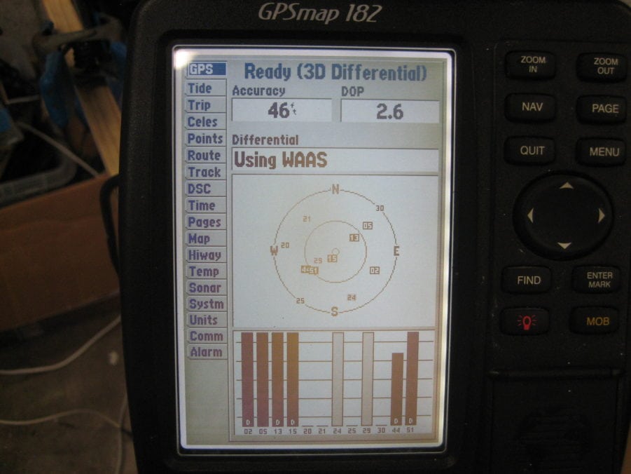 Garmin GPSMAP 182 - Fully Functional but w/Minor LCD Blemish - Max ...