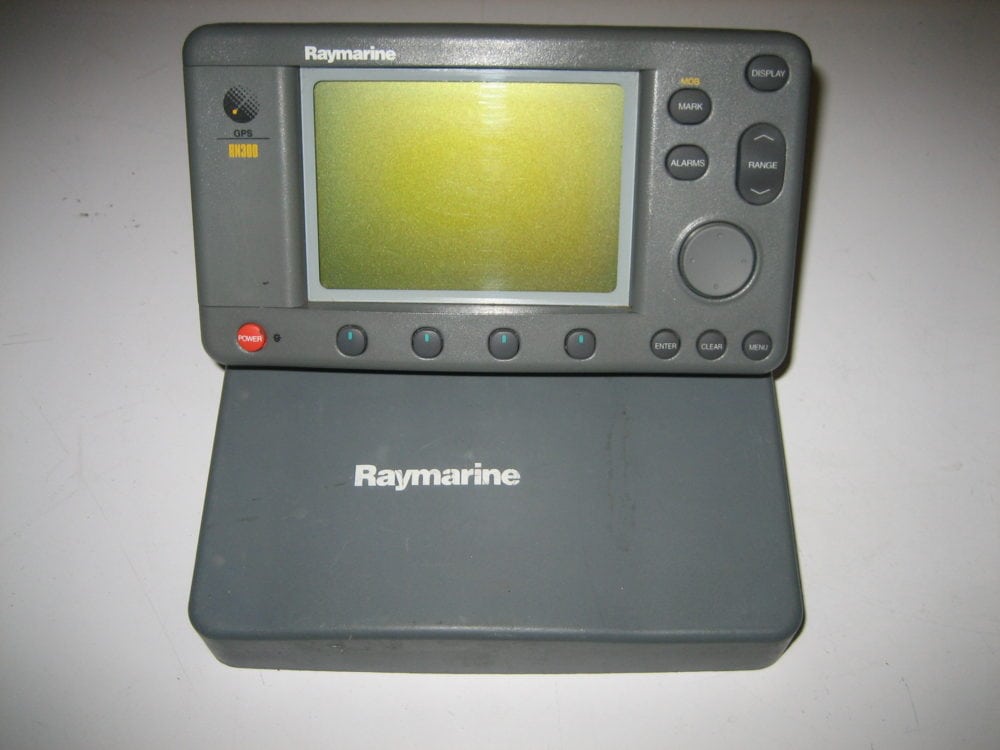 Raymarine RN300 in Great Used Condition - FREE US SHIPPING - E32017 ...