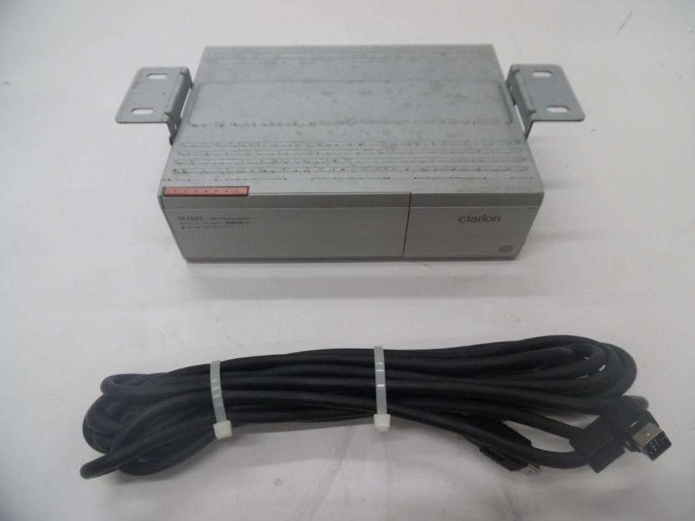 Clarion DCZ625 6 DISC CD PLAYER/CHANGER w/ Magazine and CeNET Cable ...