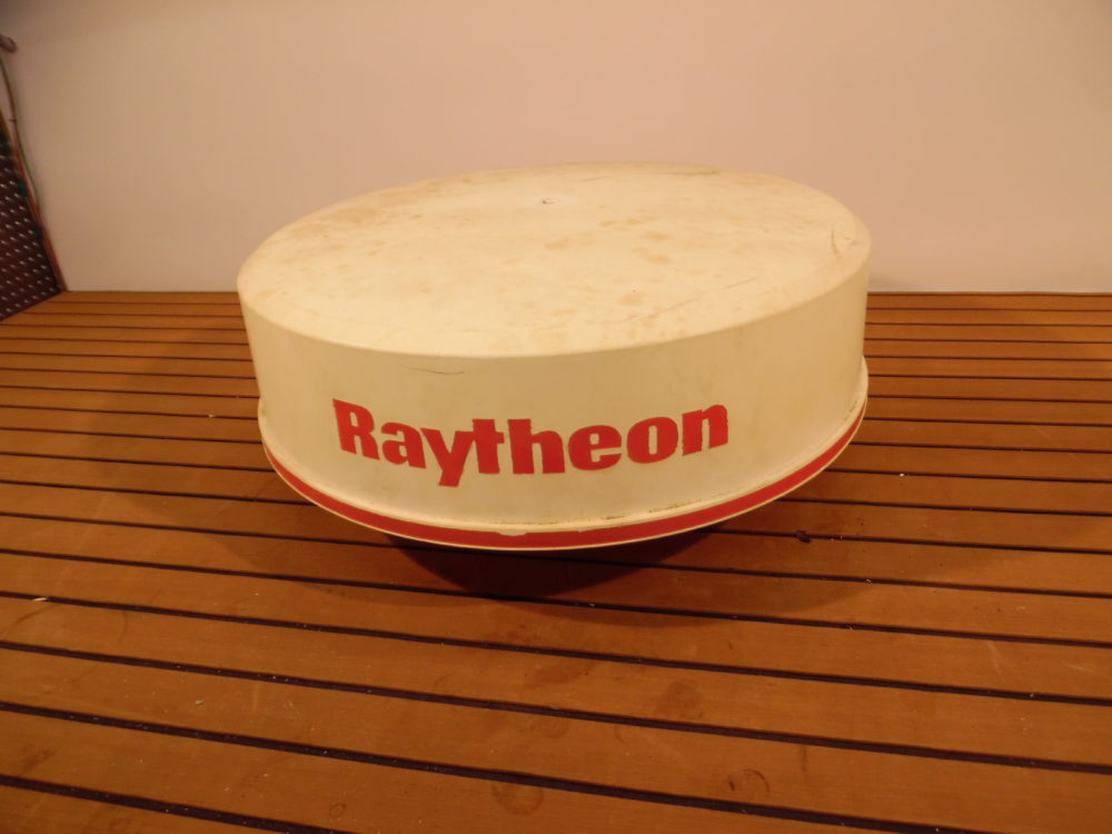 Raytheon 4KW M88342 Radar Dome For R20 M88346 CRT Display - Max Marine ...
