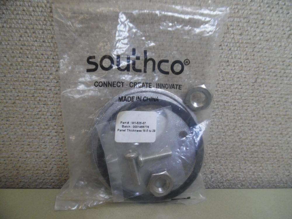 SOUTHCO M1-525-87 MARINE BOAT MOBELLA LATCH MOUNTING PLATE - Max Marine ...
