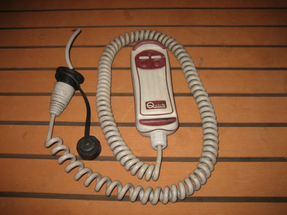 Quick HRC1002 Windlass Handheld 2 Button Remote Control w/Bulkhead ...