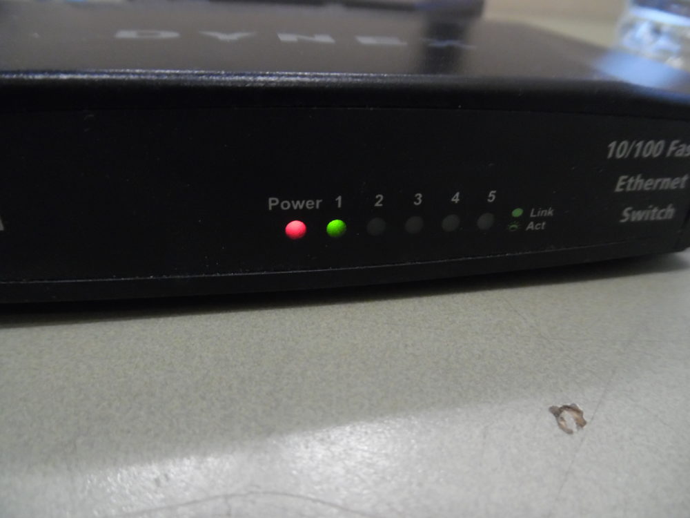 Dynex DX-ESW5 10/100M Fast 5-Port Ethernet Switch - FREE US SHIPPING ...