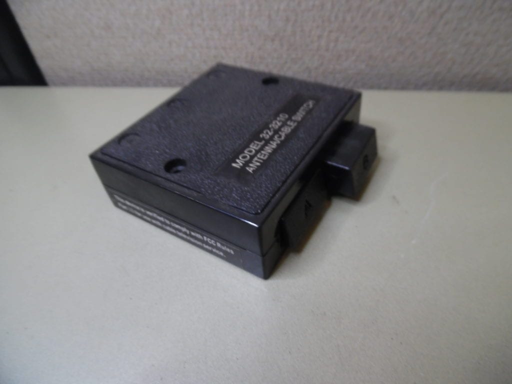 Antenna / Cable A-B Switch Box Model 32-3210 Television TV Coaxial ...