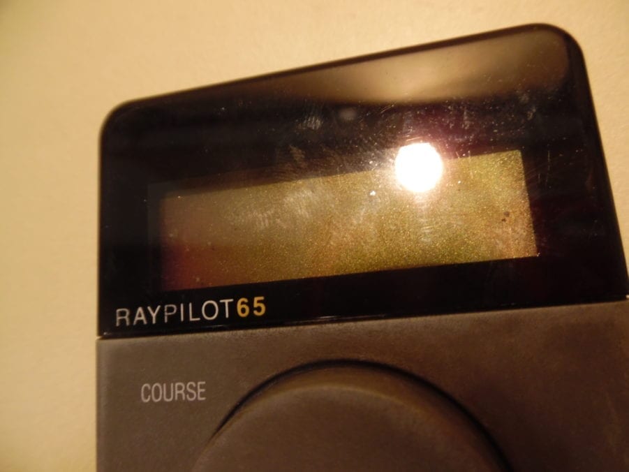 Raymarine Raytheon Raypilot 65 Autopilot Wired Remote w/ Cradle M81101 ...