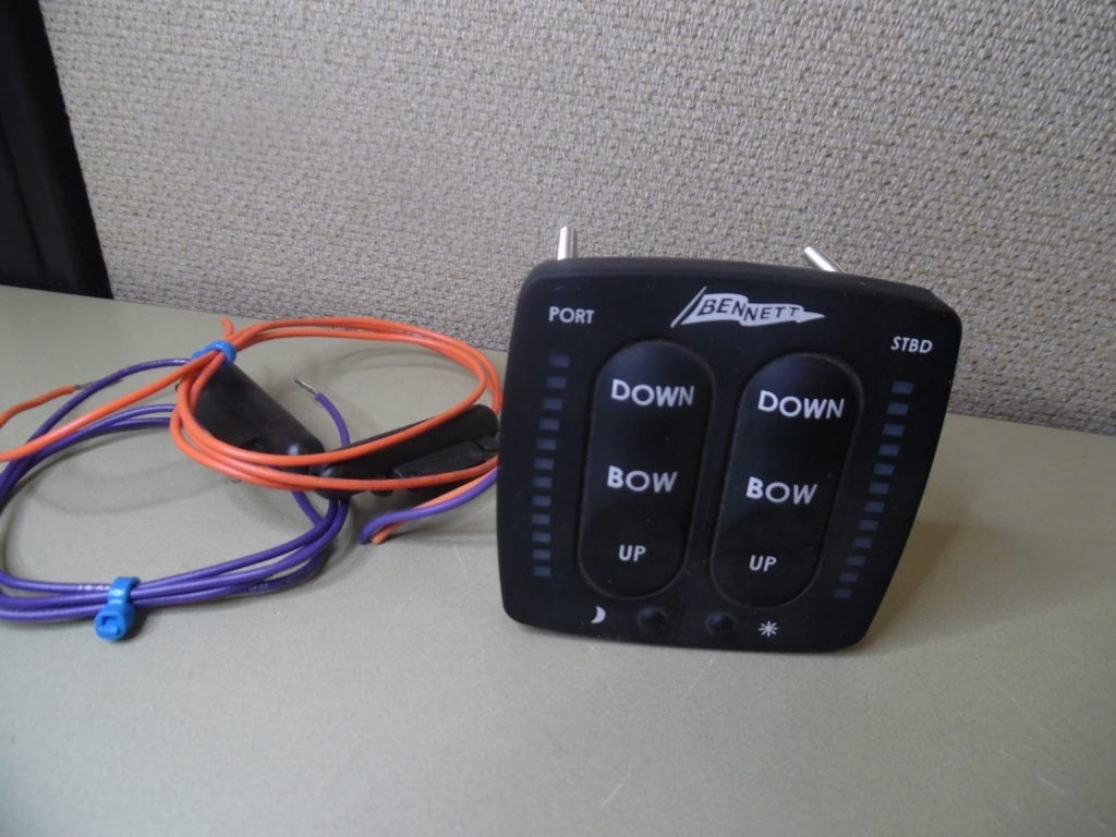 BENNETT TRIM TABS EIC001 MARINE EIC CONTROL / DISPLAY - Max Marine Electronics