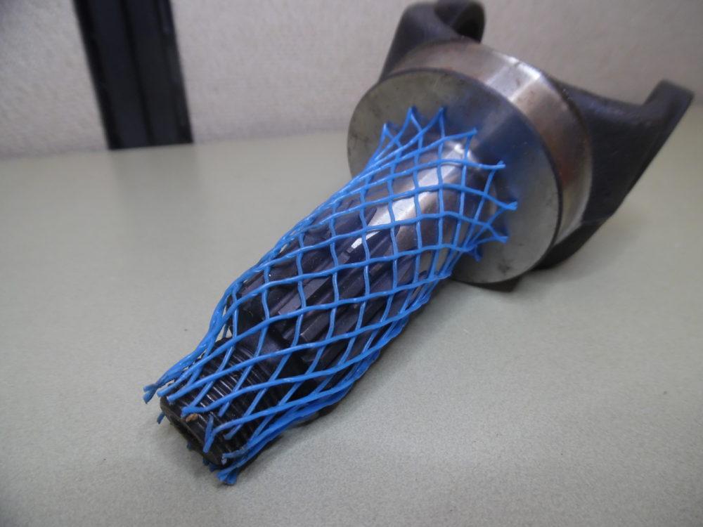 OEM QUICKSILVER MERCURY 46020002 YOKE SHORT STUB - Max Marine Electronics