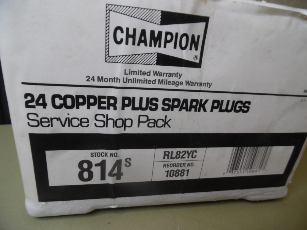 QTY Lot of 24 CHAMPION 814 RL82YC COPPER PLUS SPARK PLUGS - 24 Shop ...
