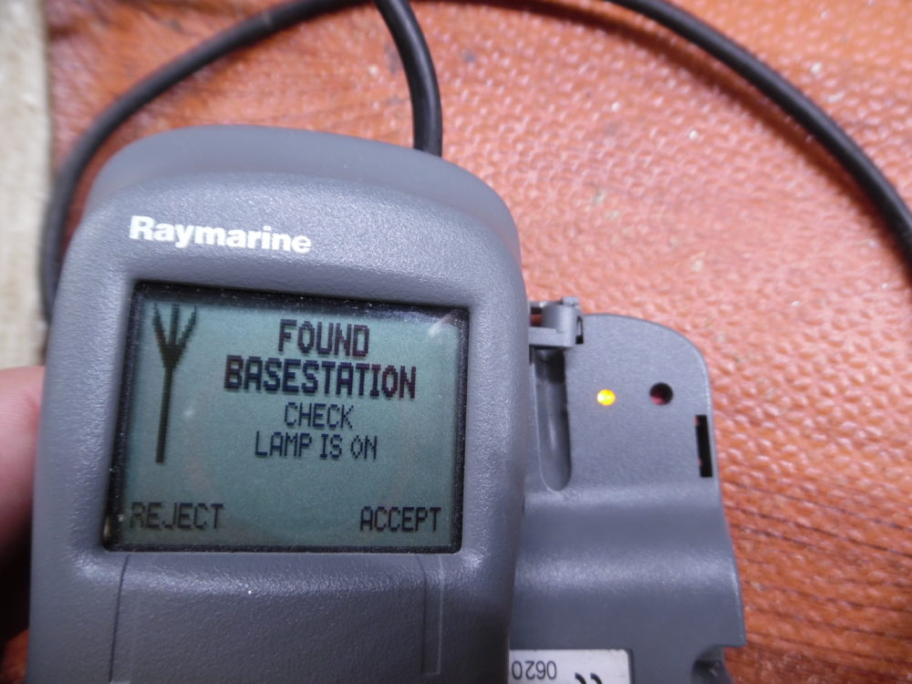 Raymarine SmartController Autopilot Wireless Remote w/ RF Base A18105 ...